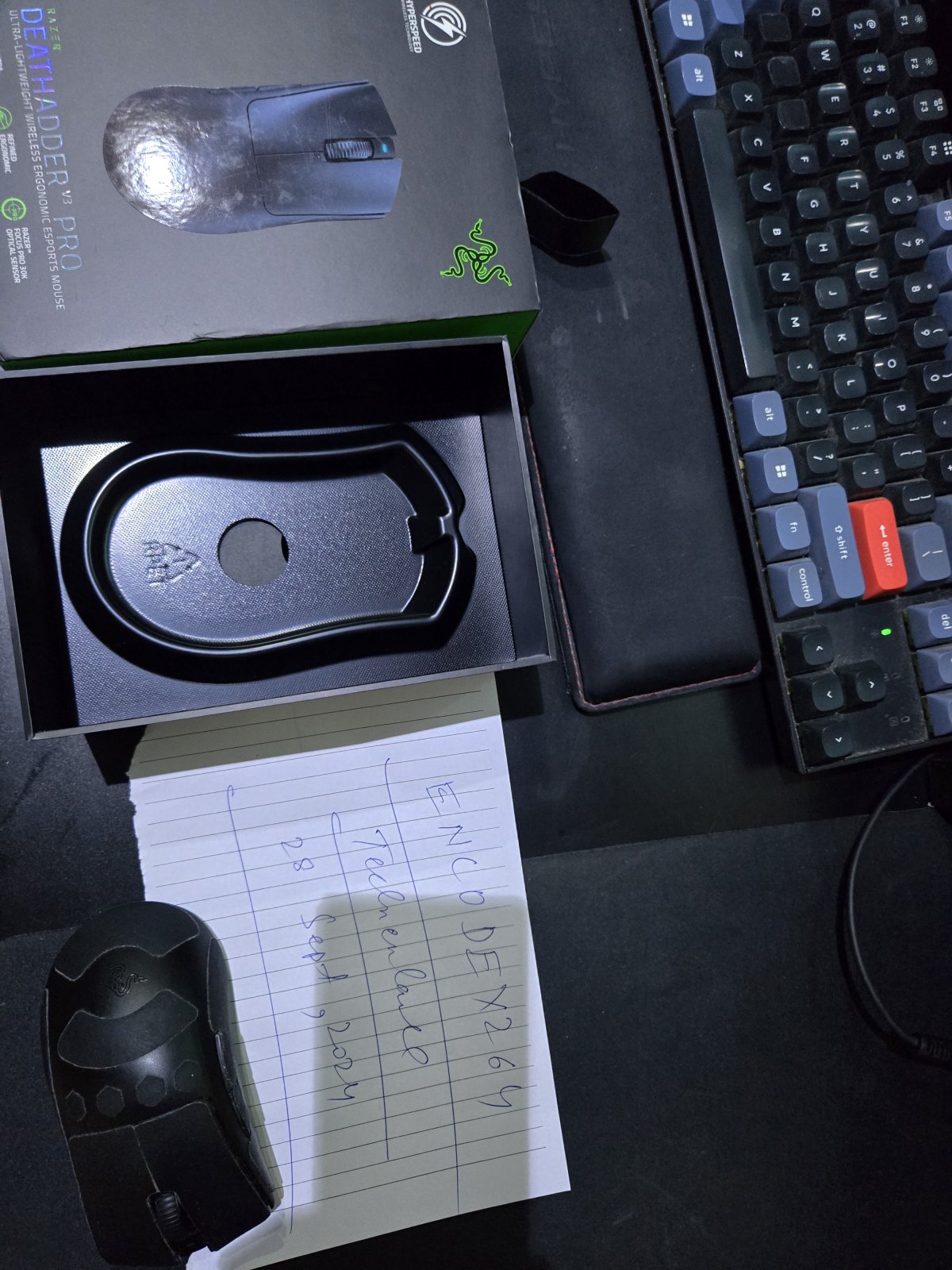 Razer DeathAdder V3 Pro Wireless Gaming Mouse w/ Xraypad Geckos V2 ...