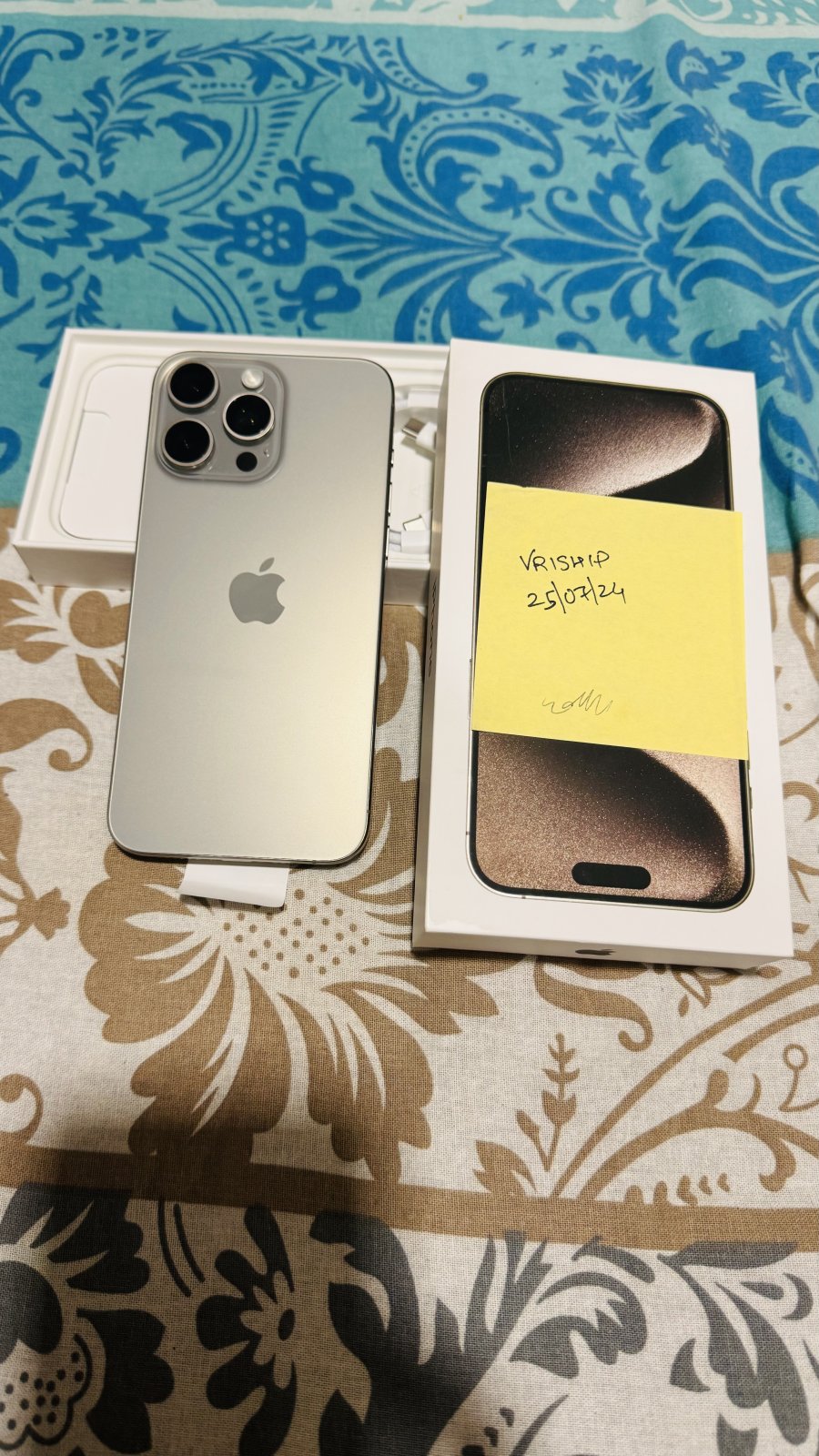 iPhone 15 Pro Max 256GB Natural Titanium - unactivated device - Closed ...